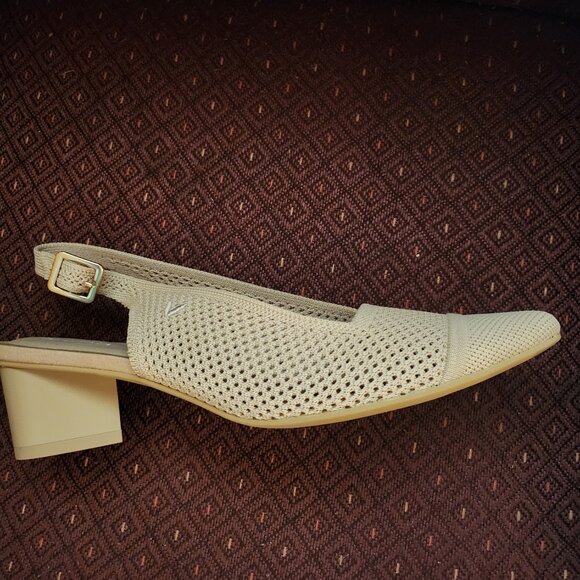 Vivaia | Shoes | Viviai Slingback Shoes 85 Medium | Poshmark